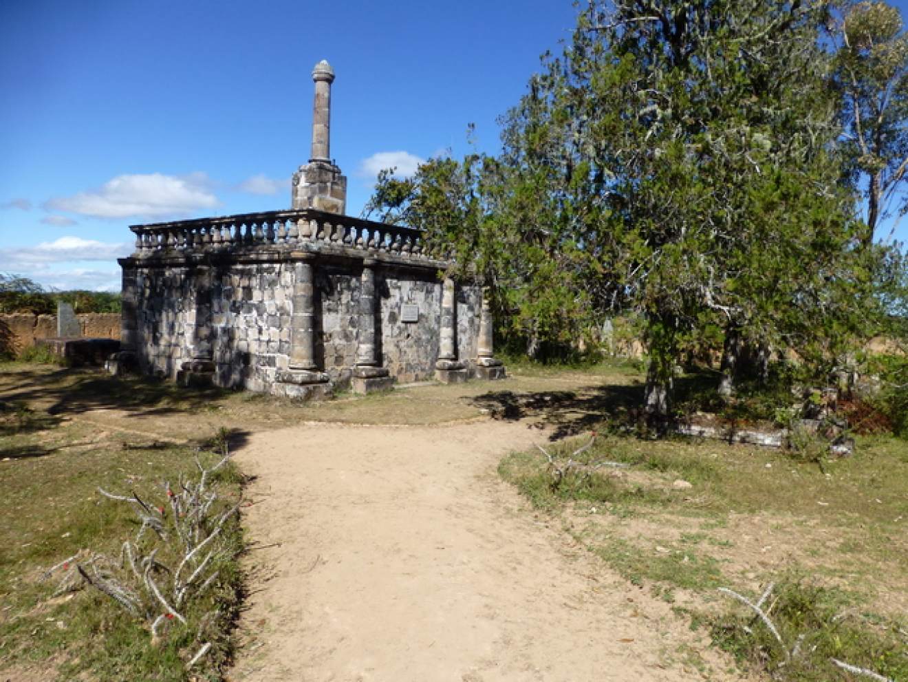 La ville de Mantasoa et ses merveilles - Booking Hôtel Madagascar