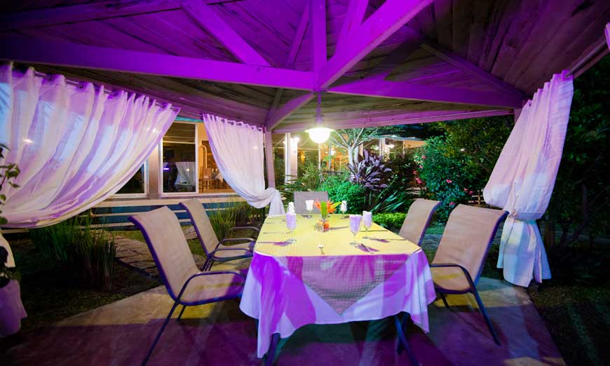Restaurant La Cigale Book On Booking Restaurant Foulpointe restaurant-la-cigale-book-on-booking-restaurant-foulpointe
